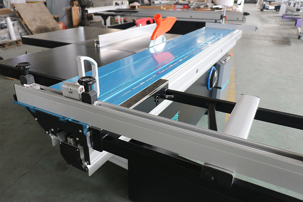 Powerful 8000rpm Blade Speed Woodworking Sliding Table Saw with Dust ...